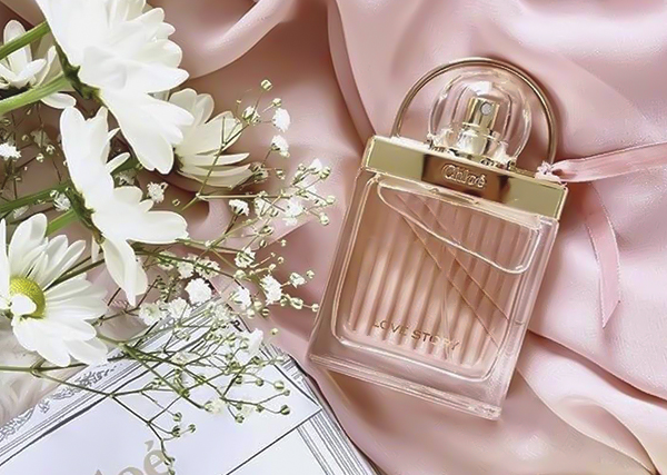 20 Top Perfumes For Women That Win Hearts And Minds