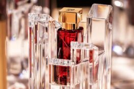 Tu guía rápida para encontrar el mejor perfume de Paris Hilton